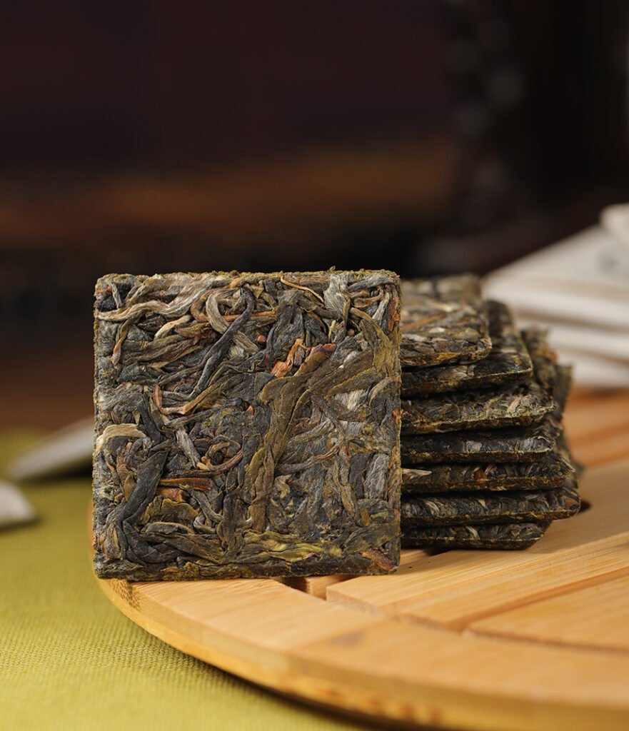 Bangwai Mountain Raw Pu-erh Tea Cake (Modern Mini Cake) - Hence Tea